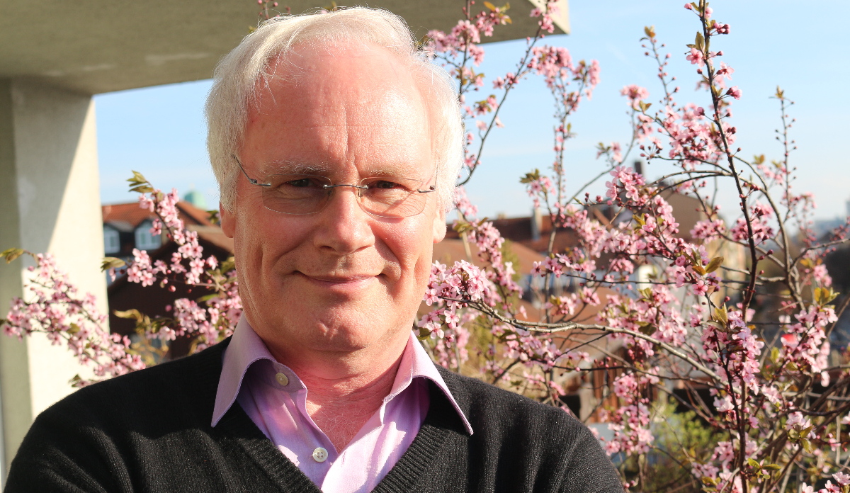 Bruton, James (Prof. Dr.) – CSR NEWS